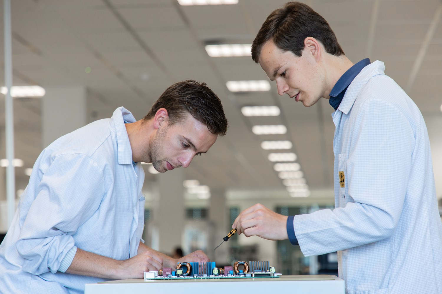 Enabling picometer precision with multiple kilowatts of power ...